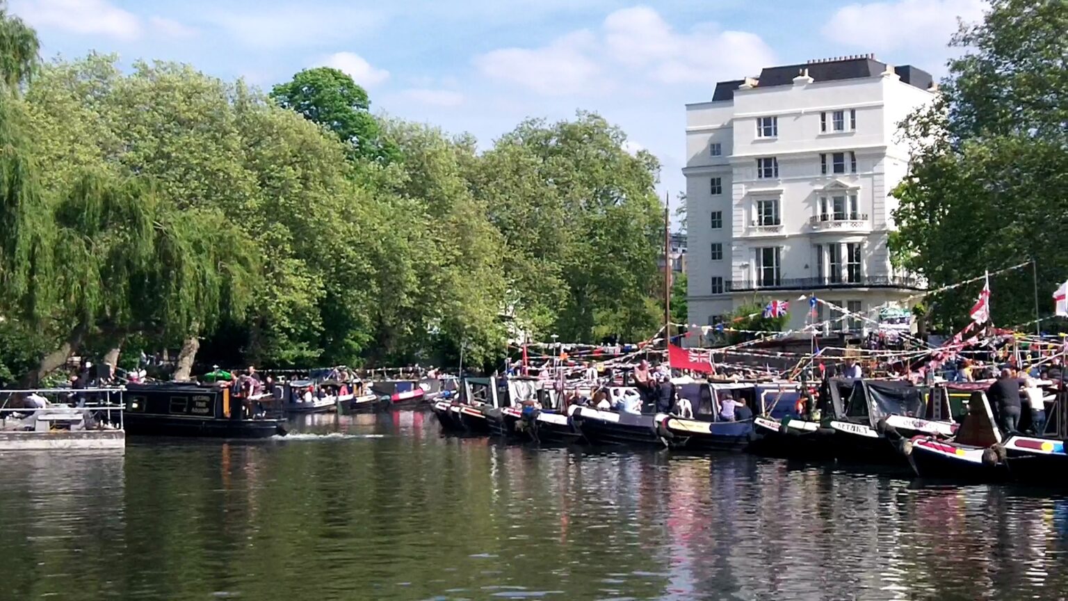 What's happening in London in April – Walk Around London